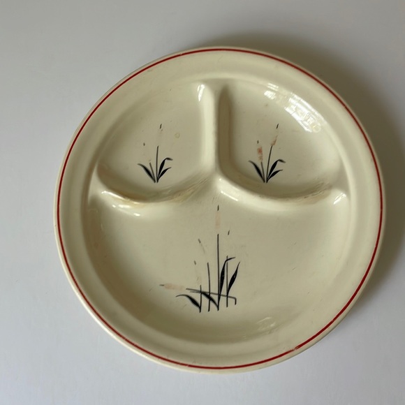 Sears | Kitchen | Vintage Universal Pottery Cat Tail Divided Plate Made ...